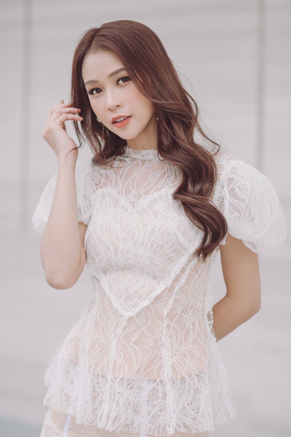 Sam lần đầu khoe mẹ đẹp sang chảnh: Bố mất năm 18 tuổi, mẹ cấm tôi vào ...