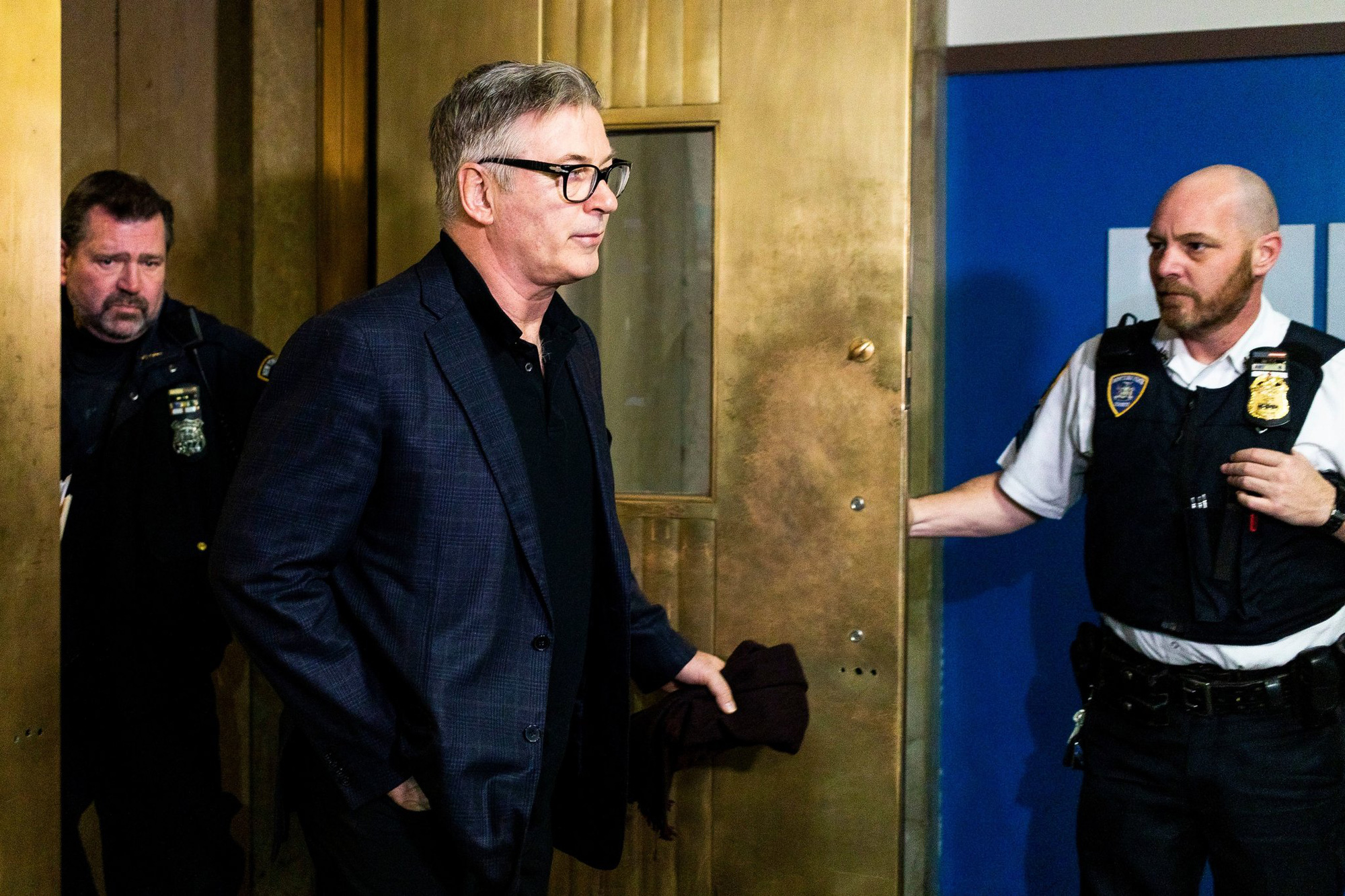 Alec Baldwin: Bác vợ của Justin Bieber, chồng cũ bom sex Kim Basinger