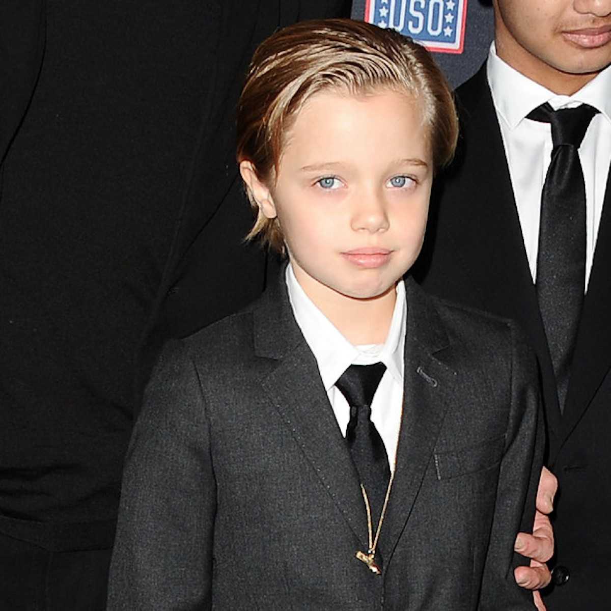 Ngoại hình khác biệt của Shiloh - con gái Angelina Jolie ở 3 thời điểm ...
