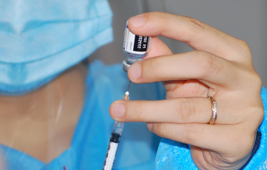 Tăng 3 tháng hạn dùng đối với các lô vaccine Pfizer