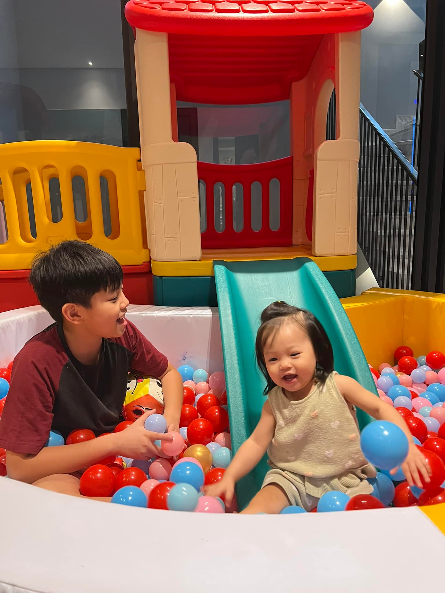 Subeo và em gái Suchin làm gì mà khiến Cường Đô La "tan chảy" khi bắt ...