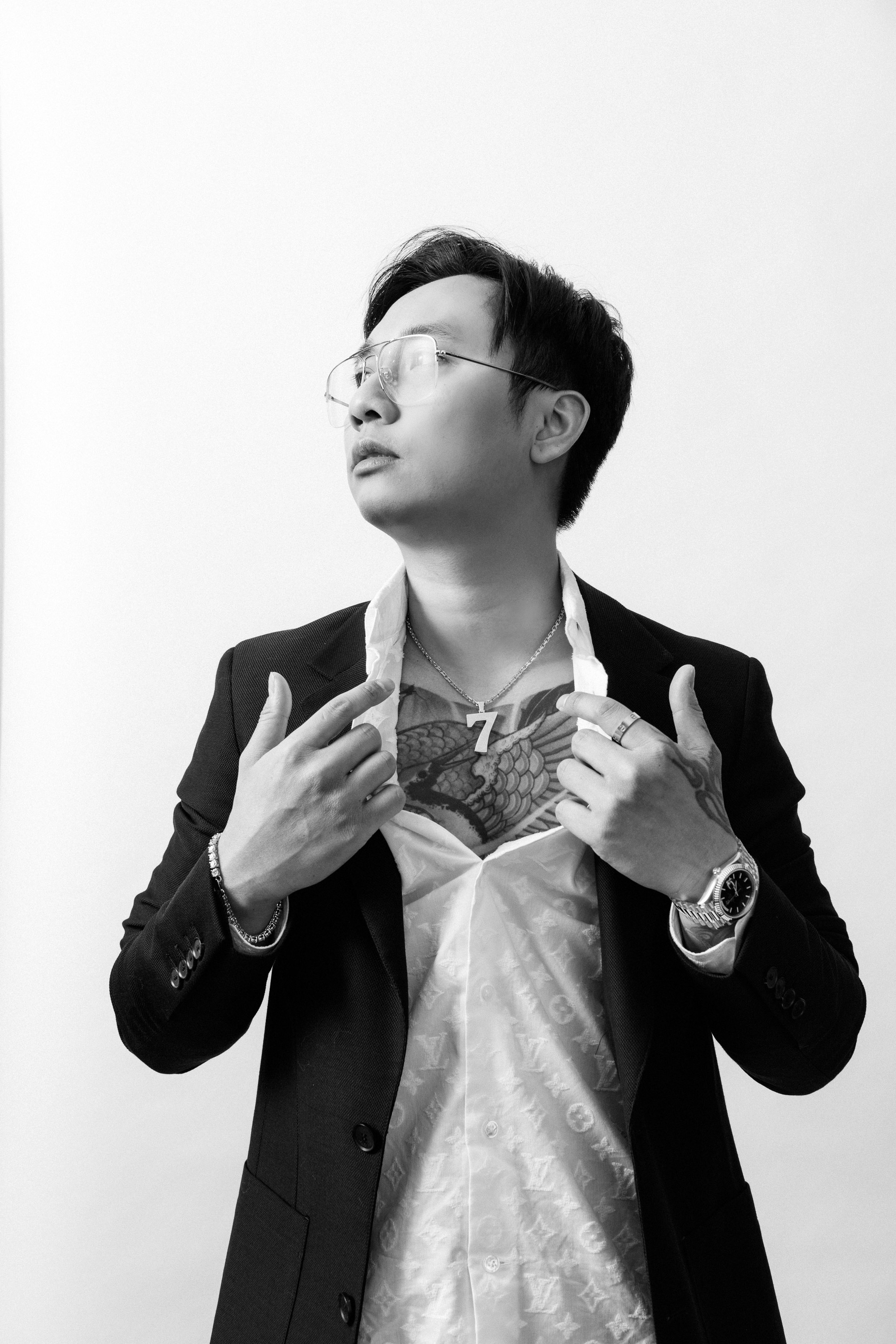 Lil Shady tung bài mới, nhạc đúng “đỉnh của chóp” xứng tầm HLV King Of Rap