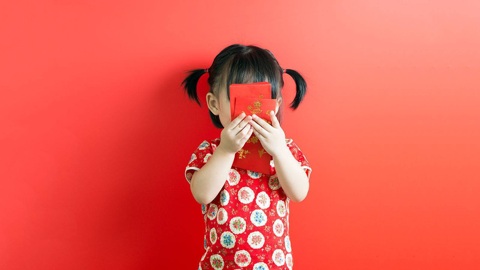 Dạy con dùng tiền LÌ XÌ thế nào cho đúng? Câu trả lời không ngờ từ bà ...