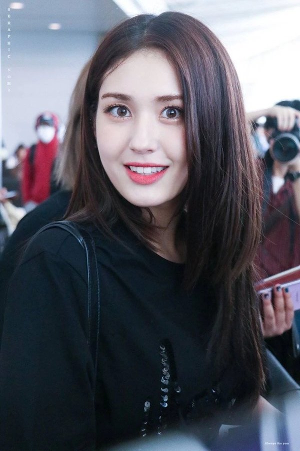 Somi sáng suốt vì đã về với YG: Style ngày càng đỉnh, giờ còn làm đại ...