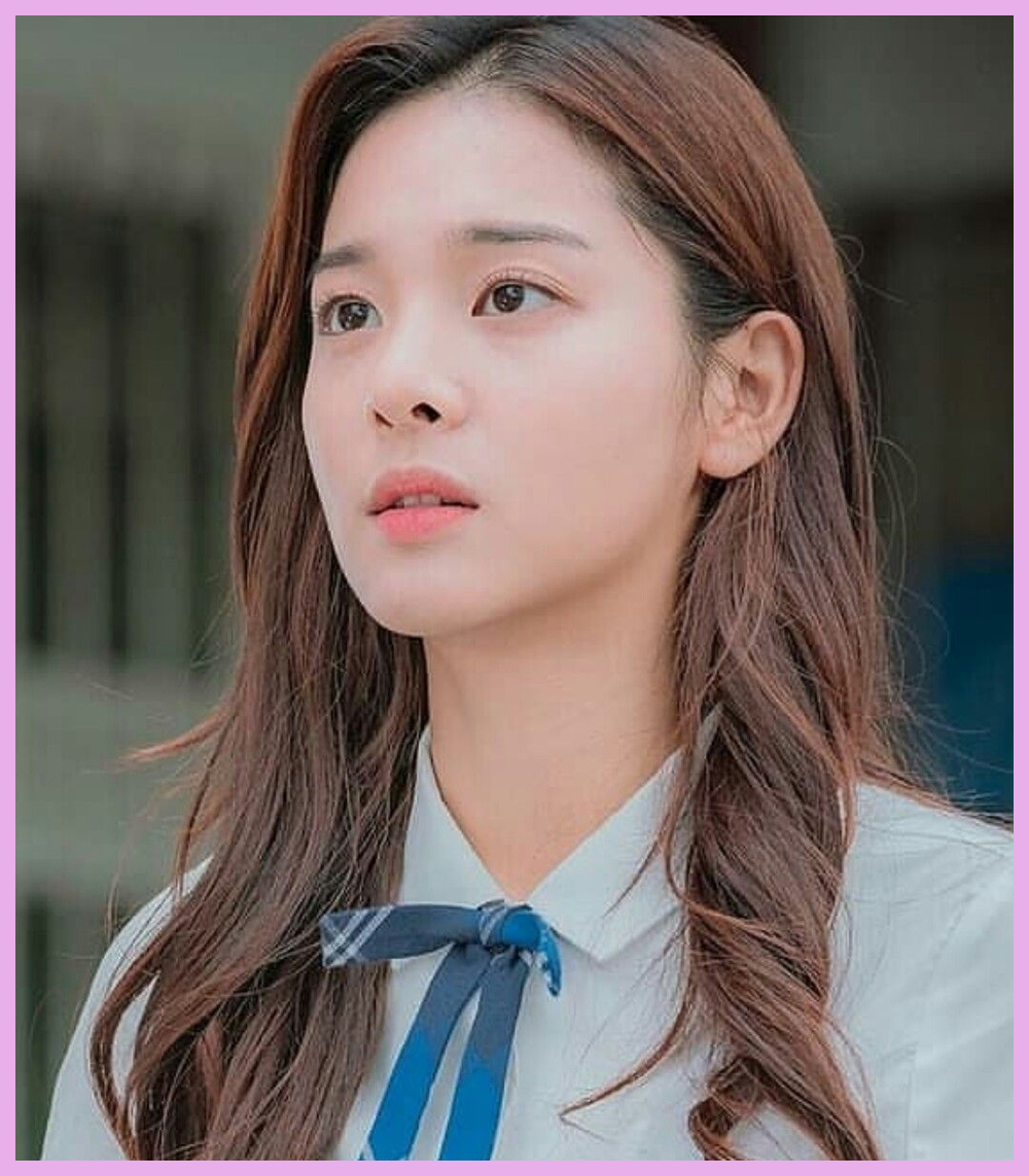 Hẹn hò chốn công sở: Seo In Ah có hành động lạ, định cưa luôn thư ký ...