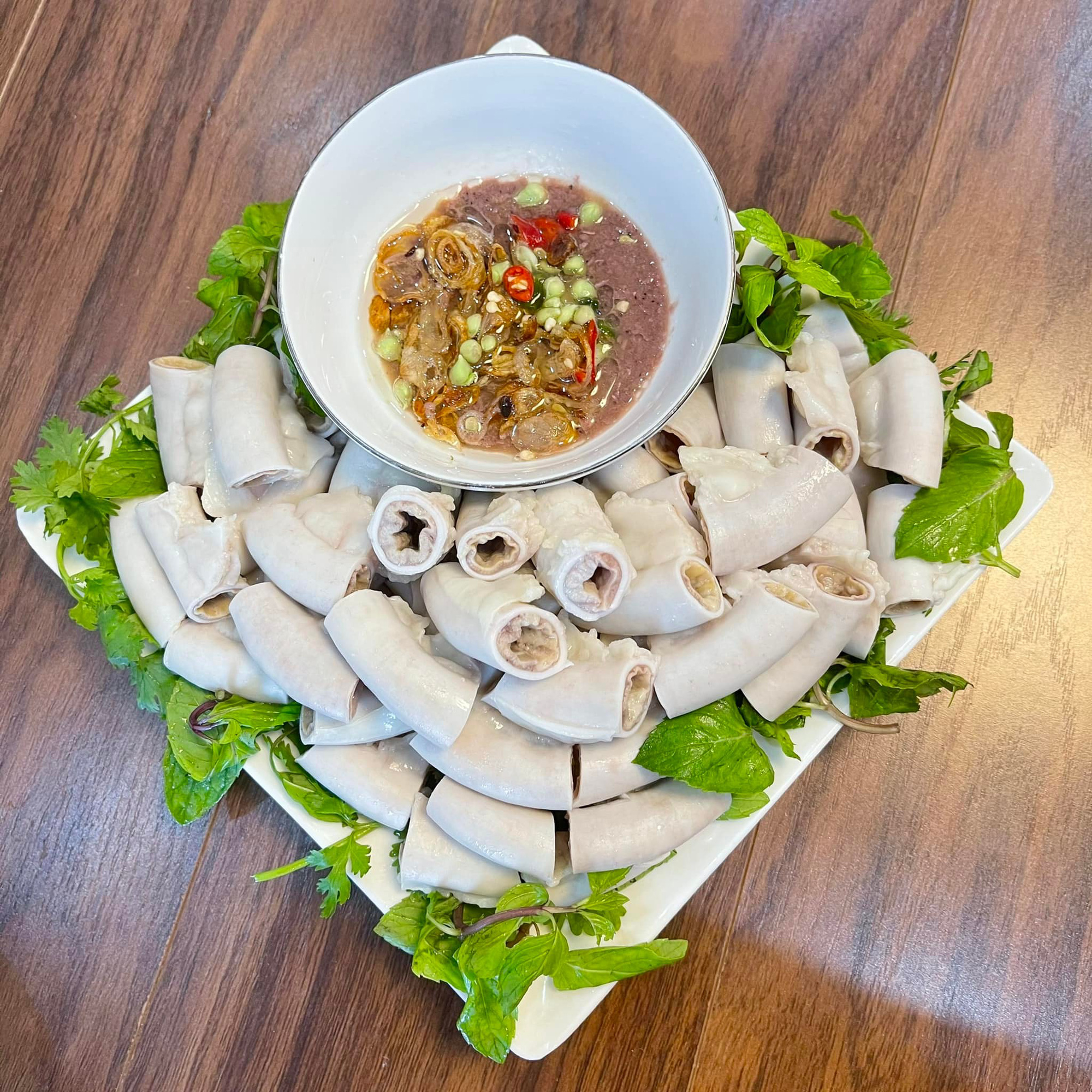 Cách sơ chế lòng heo, cách làm lòng heo luộc giòn ngon