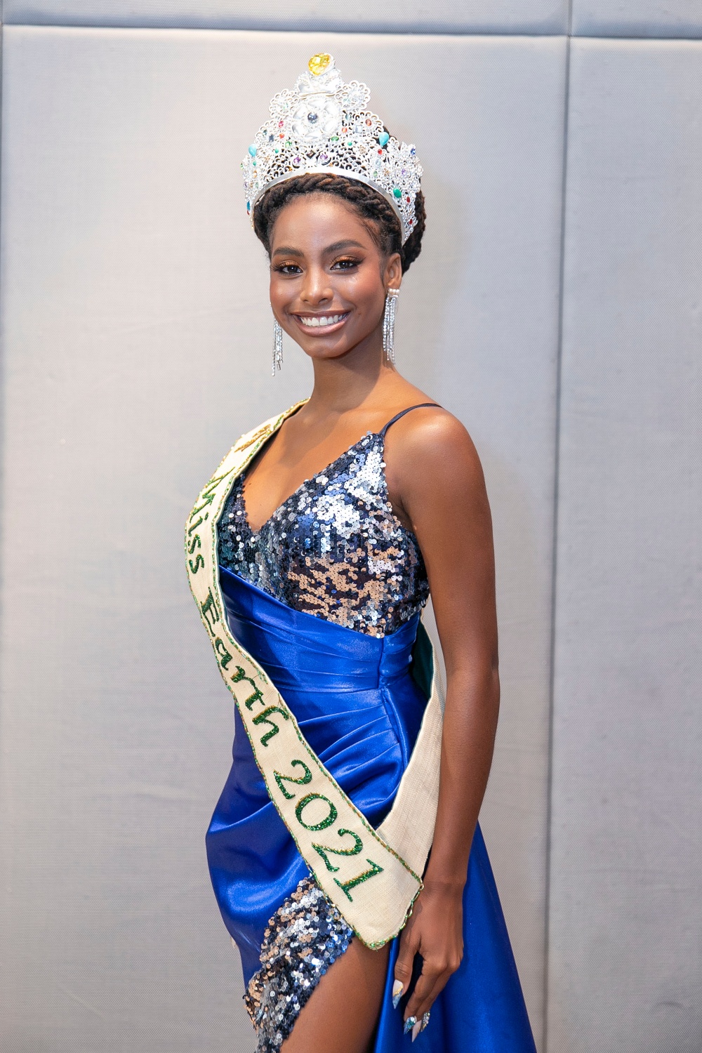 Miss Earth 2021 Destiny Wagner đến Việt Nam làm giám khảo cuộc thi Hoa ...