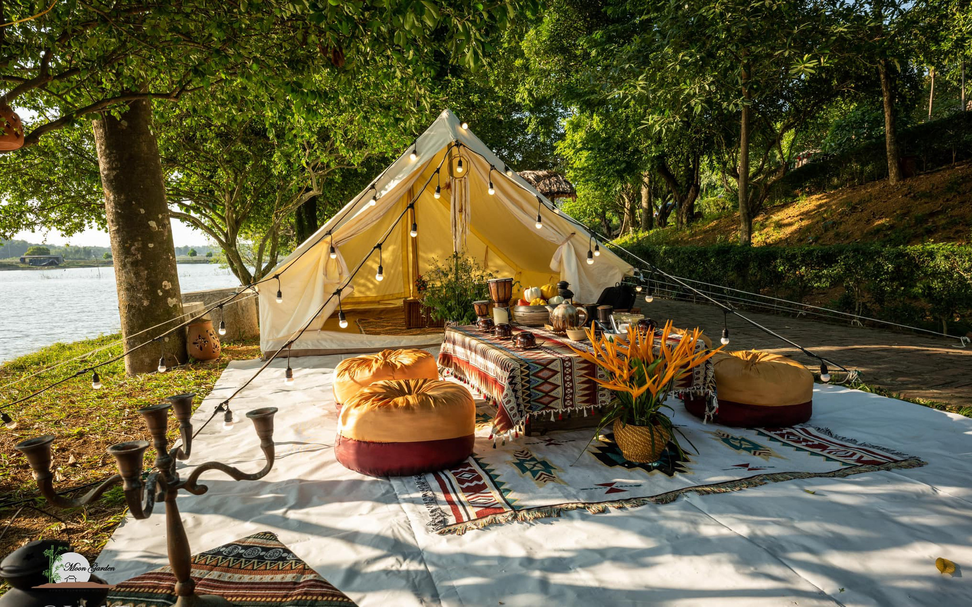 Khảo sát nhanh tình trạng đặt chỗ tại những địa điểm glamping hot nhất ...