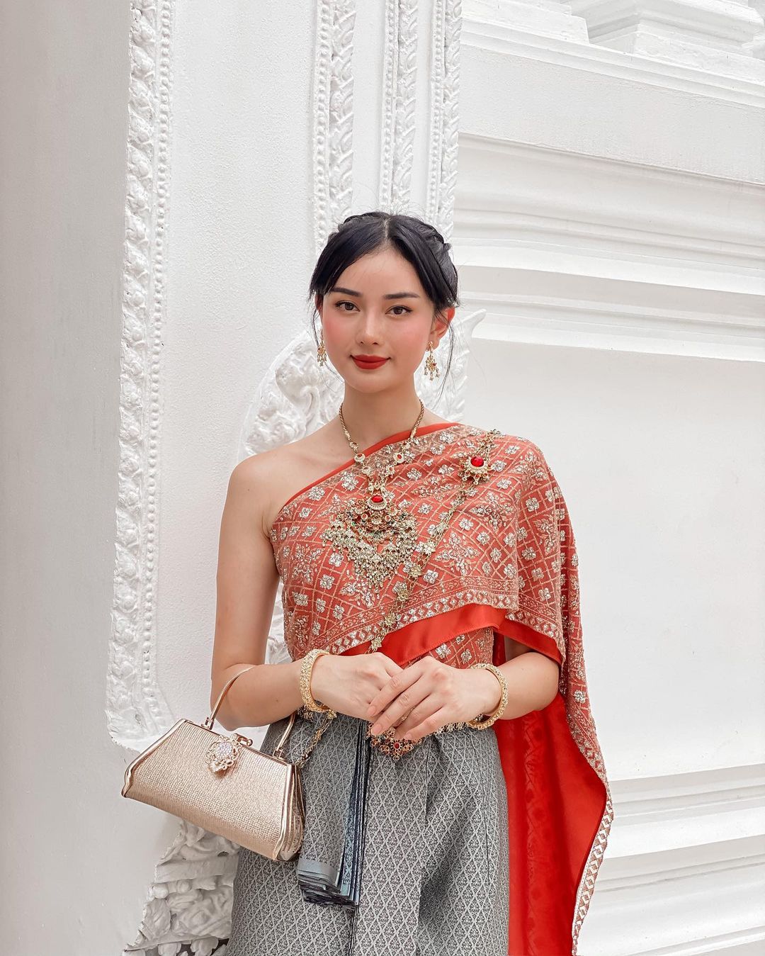 Chi 2 tỷ cho chuyến du lịch trăng mật, cô vợ người Việt của tỷ phú Thái ...