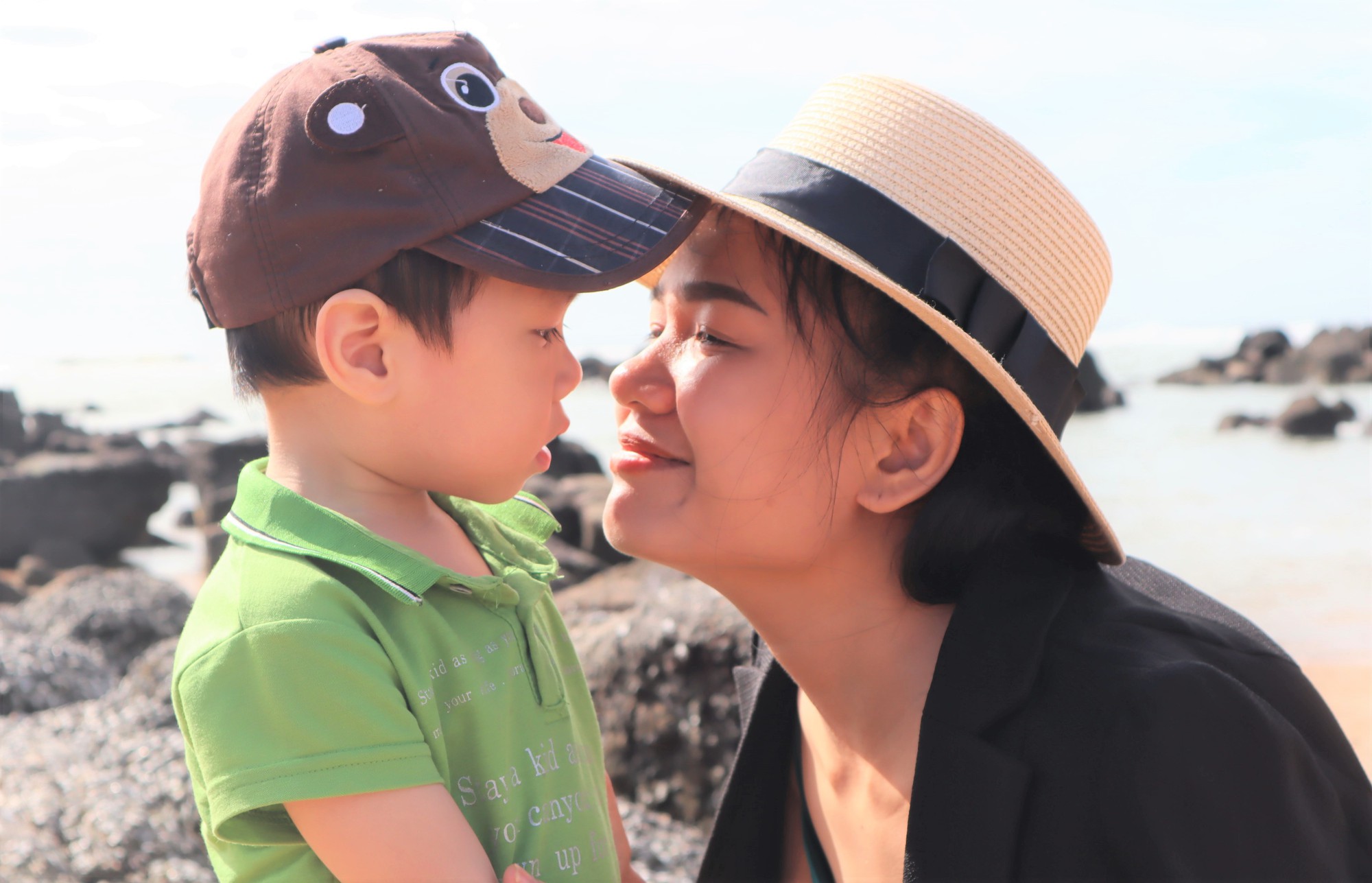 Ba con trai đều thi đỗ vào các trường đại học danh tiếng, người mẹ chia ...