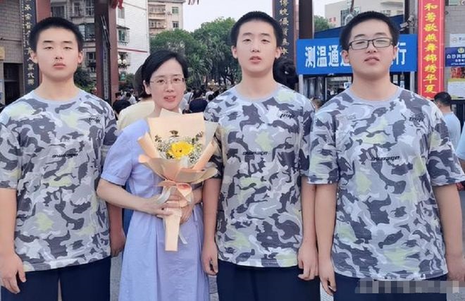 Ba con trai đều thi đỗ vào các trường đại học danh tiếng, người mẹ chia ...