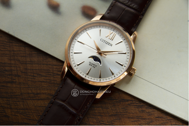 Đồng hồ Citizen Quartz WR50 giá bao nhiêu, có tốt không?