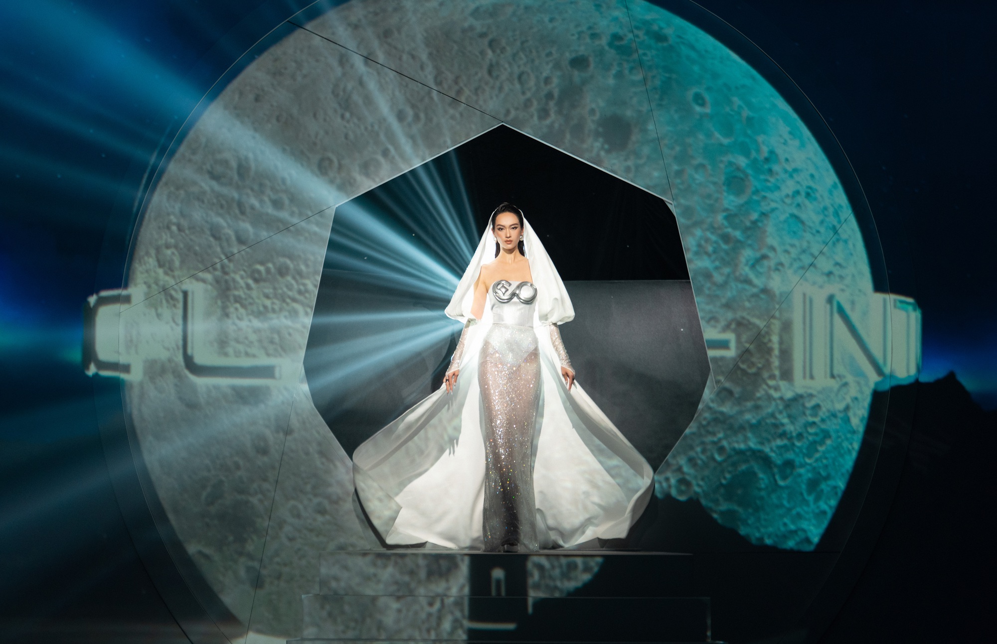 3 mỹ nhân cạnh tranh vương miện HHHV Việt Nam khoe body nóng bỏng trên ...