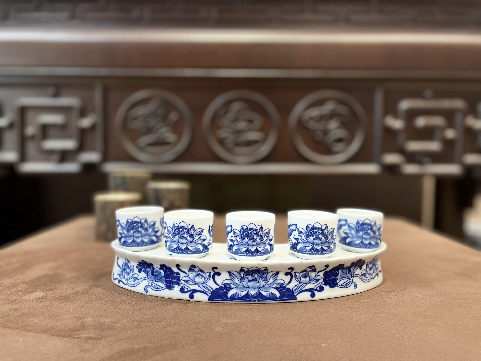 Chén nước trên bàn thờ có ý nghĩa gì?