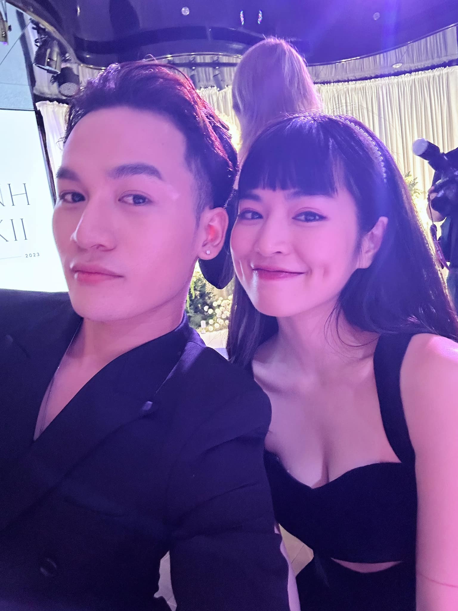 Dàn sao Việt mặc toàn trang phục màu đen dự lễ cưới ca sĩ Jaykii và Mai Anh