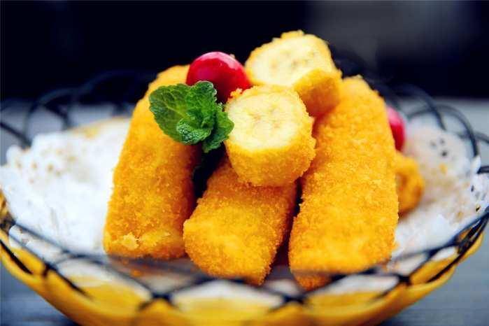 Chuối chiên làm kiểu này vừa thơm giòn bên ngoài, vừa mềm ngậy bên trong