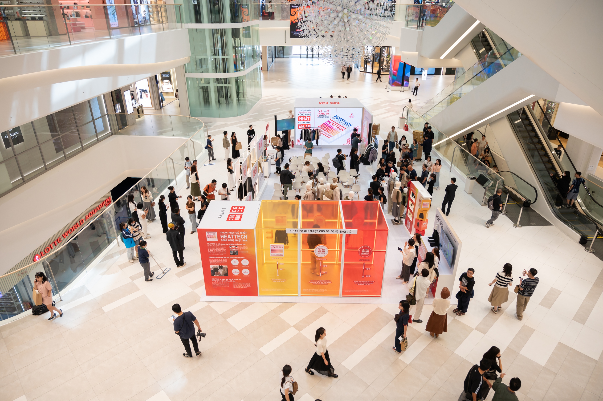 Uniqlo tổ chức triển lãm với chủ đề "Công nghệ Nhật Bản - Bật tính năng ...