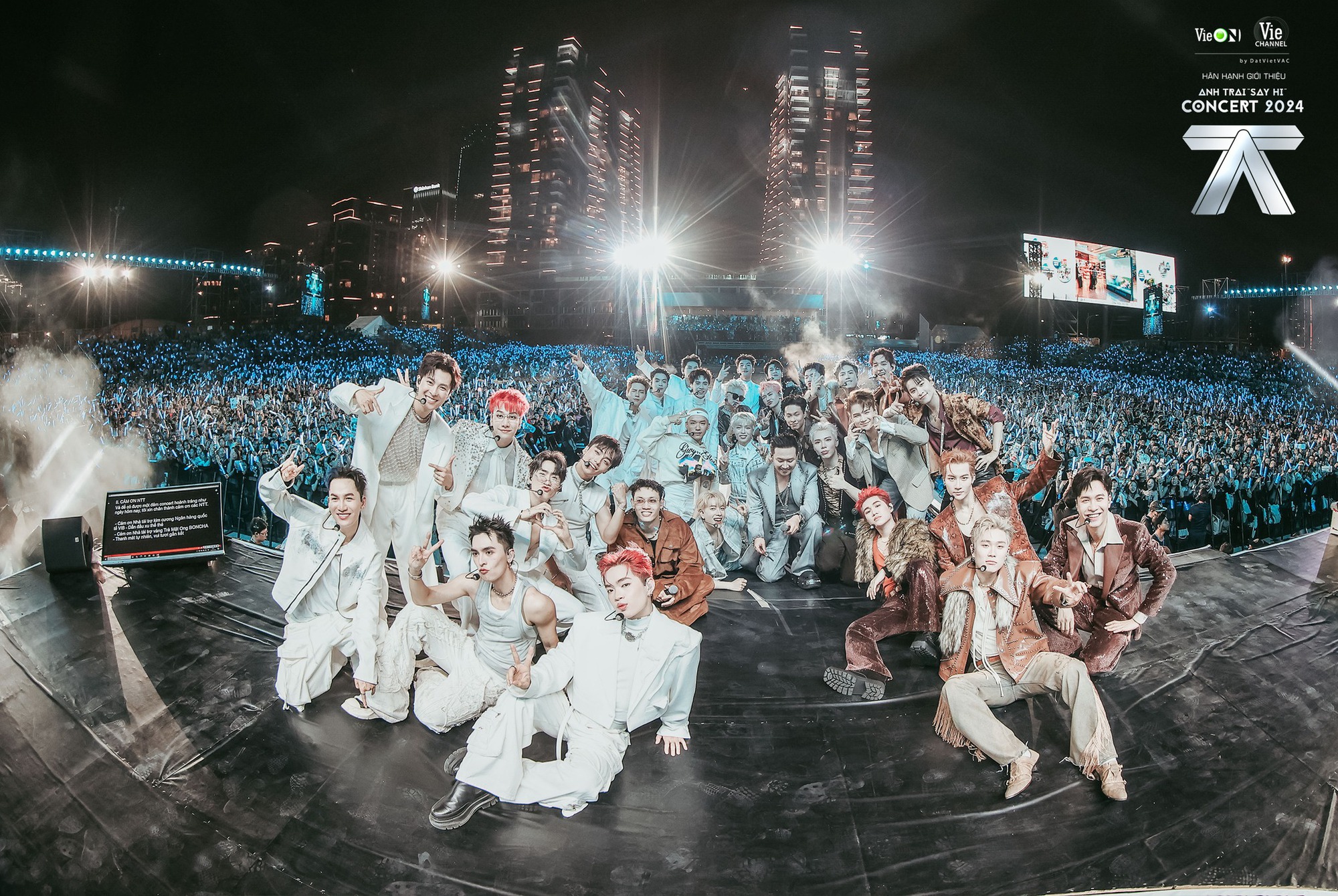 Concert thứ 4 của Anh Trai Say Hi tại Hà Nội gây sốt với 200 nghìn fan chờ vé