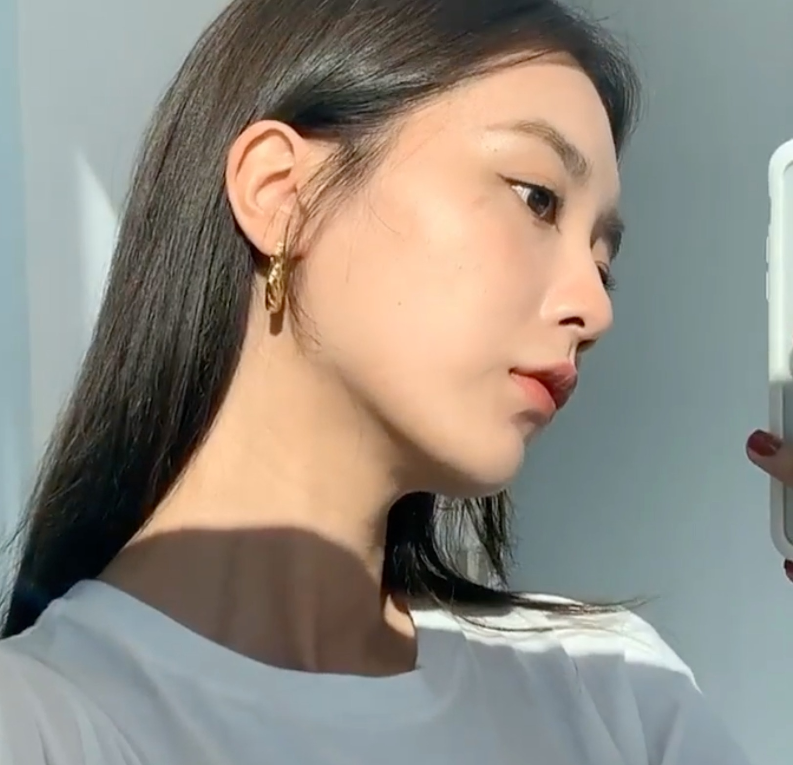 Chỉ bôi kem chống nắng thôi chưa đủ, còn cần "tăng đề kháng" cho da để ...