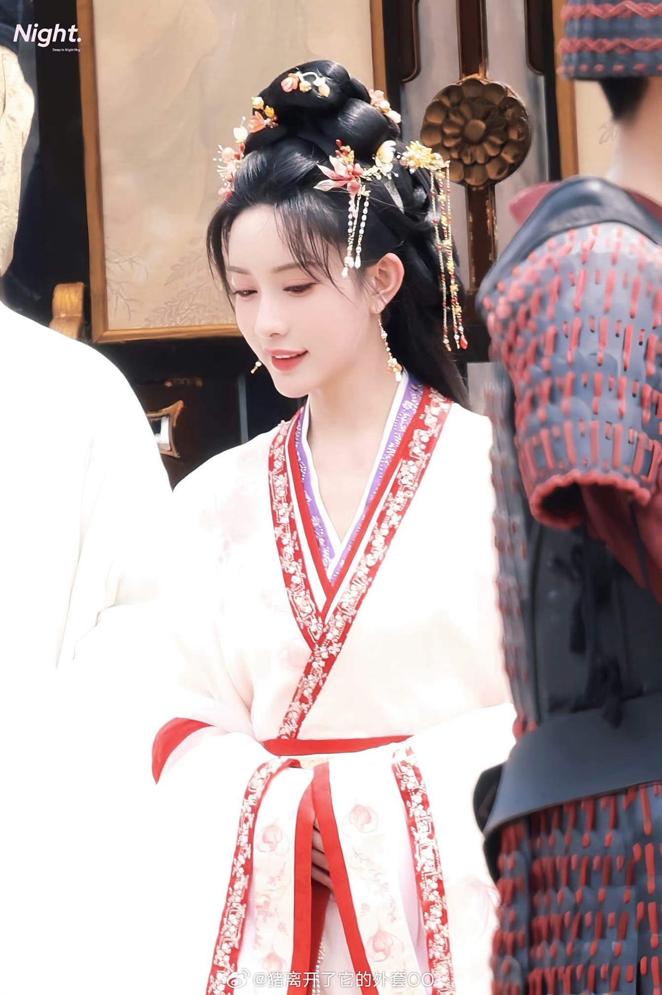 Mạnh Tử Nghĩa đẹp xuất sắc ở phim Đào Hoa Ánh Giang Sơn