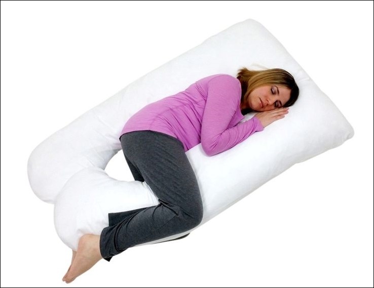 13 chiếc gối hoàn hảo giúp bà bầu ngủ ngon, không đau lưng