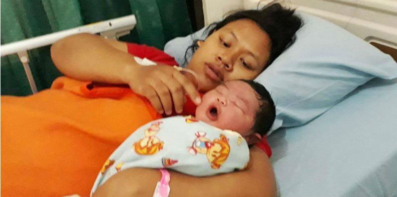 Chuyện khó tin: Bà mẹ 29 tuổi hạ sinh thành công bé gái nặng 5,7kg bằng ...