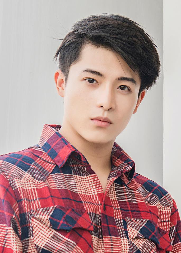 Bỏ ngoài tai những lời chê bai nhan sắc, Harry Lu đẹp như nam thần ...