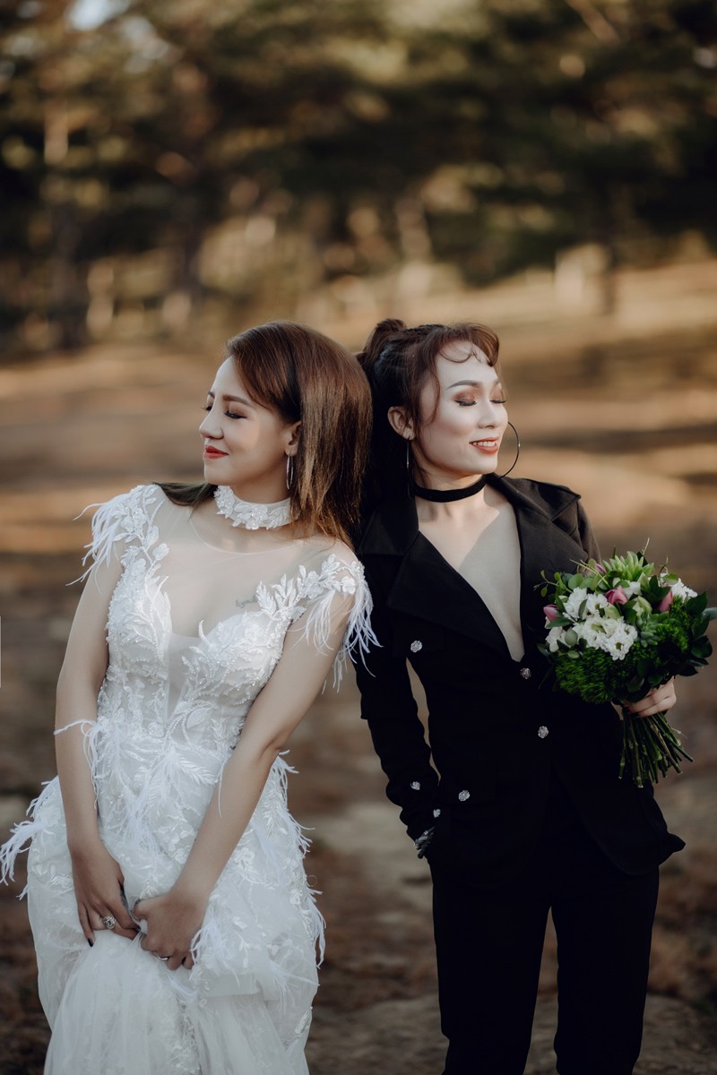 Phía Sau Bộ ảnh Hai Cô Gái Tóc Dài Xinh đẹp Hôn Nhau” Cảm Xúc đến Nghẹt Thở Là Chuyện Tình 7