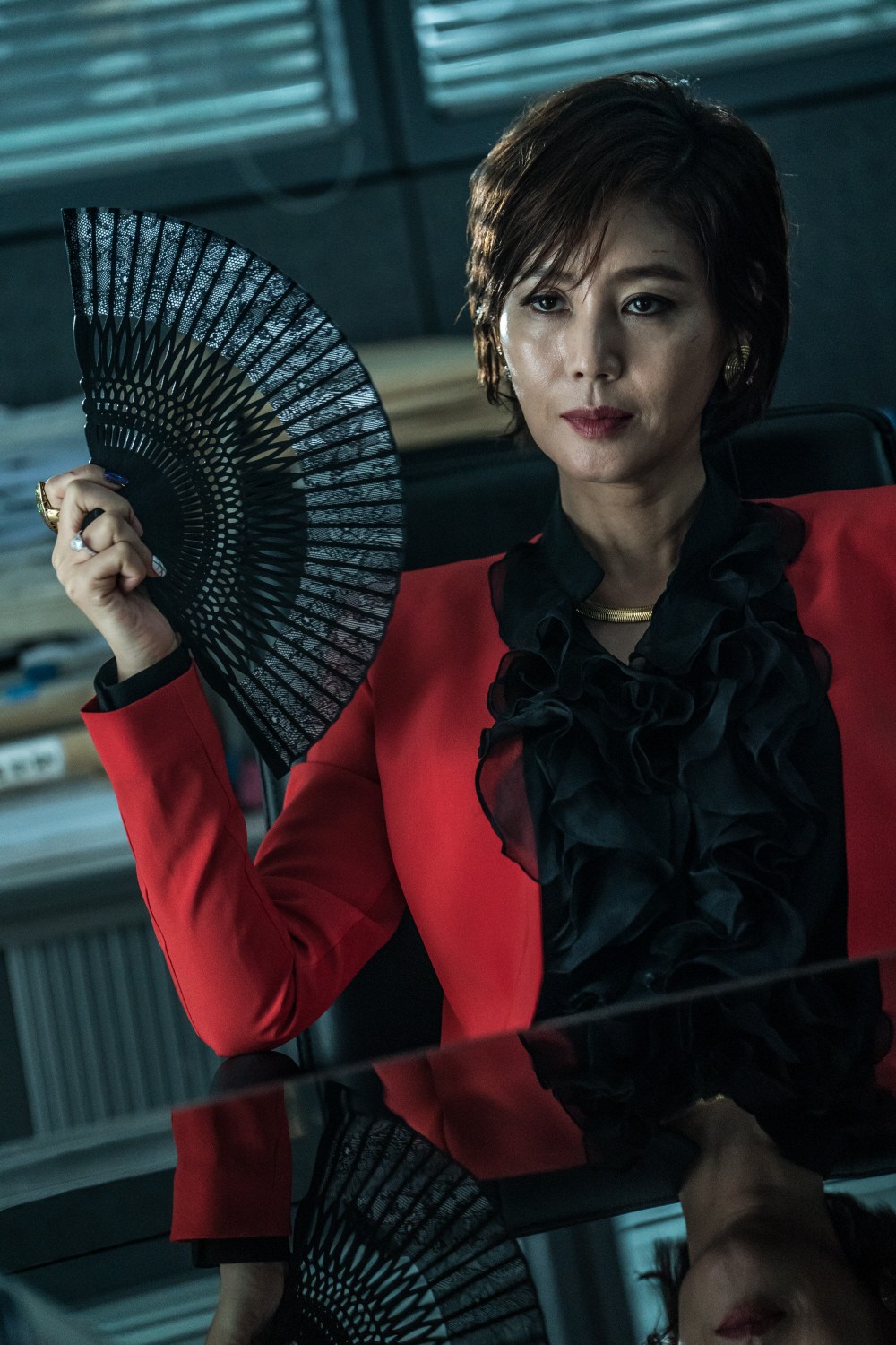 Xuất hiện chị đại bỗng hot hơn cả "mẹ Kim Tan" nhờ thân hình... da bọc ...