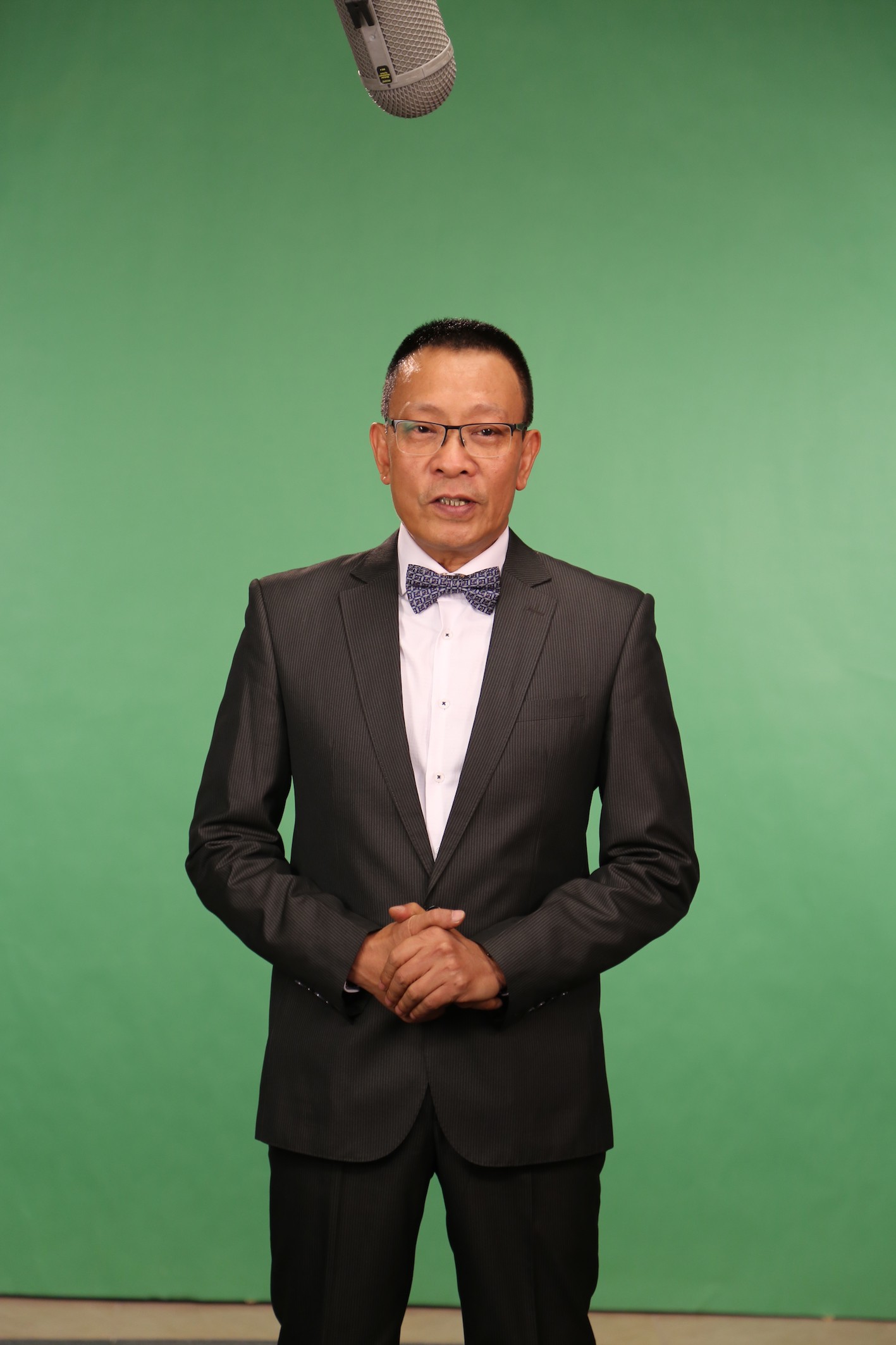 Lại Văn Sâm - Long Vũ bất ngờ kết hợp trong gameshow giống "Ai là triệu ...