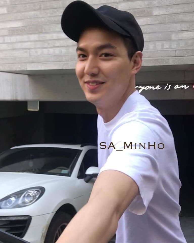 Chuẩn bị tái xuất sau 2 năm nhập ngũ, Lee Min Ho tăng cân mập mạp mà ...