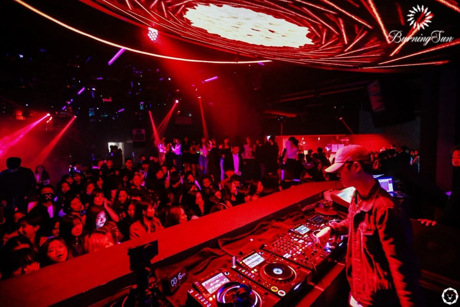 Tự nhận là nạn nhân của Burning Sun, Seungri lại bị tố dùng thủ đoạn ...