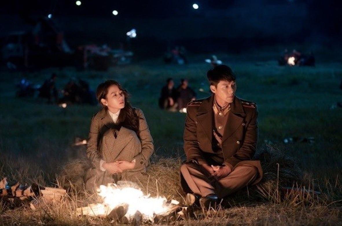 Quên Dispatch đi, Hyun Bin tự để lộ khoảnh khắc "gian tình" với Son Ye Jin