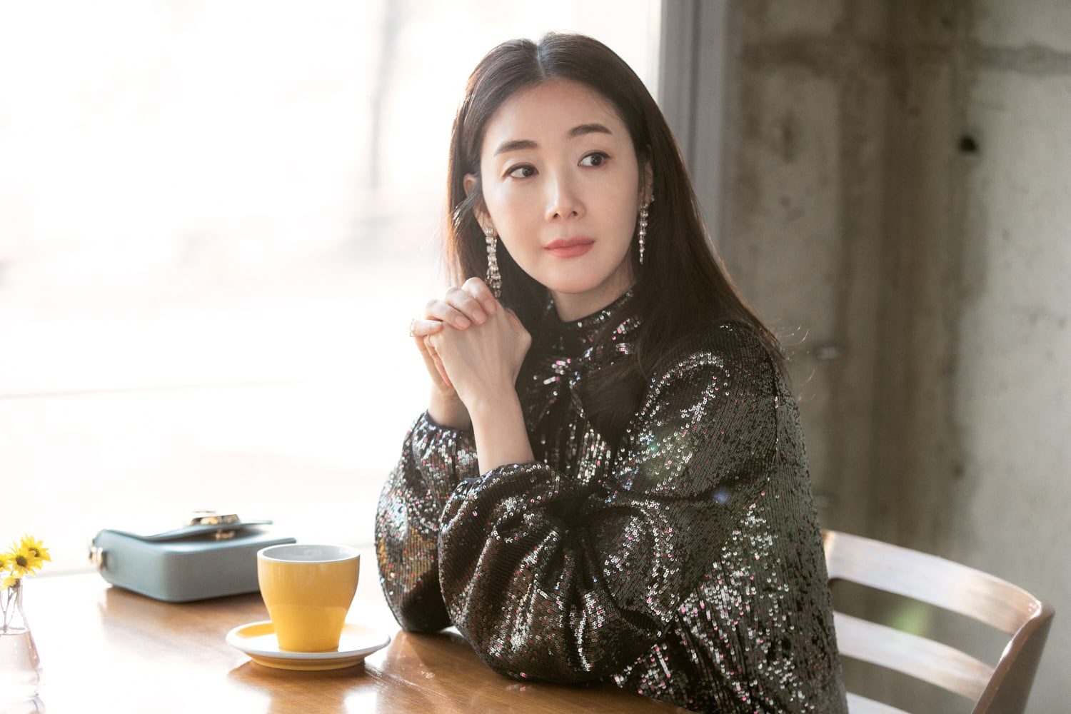 Xuất hiện vài phút trong "Hạ Cánh Nơi Anh", Choi Ji Woo đem đến đẳng ...