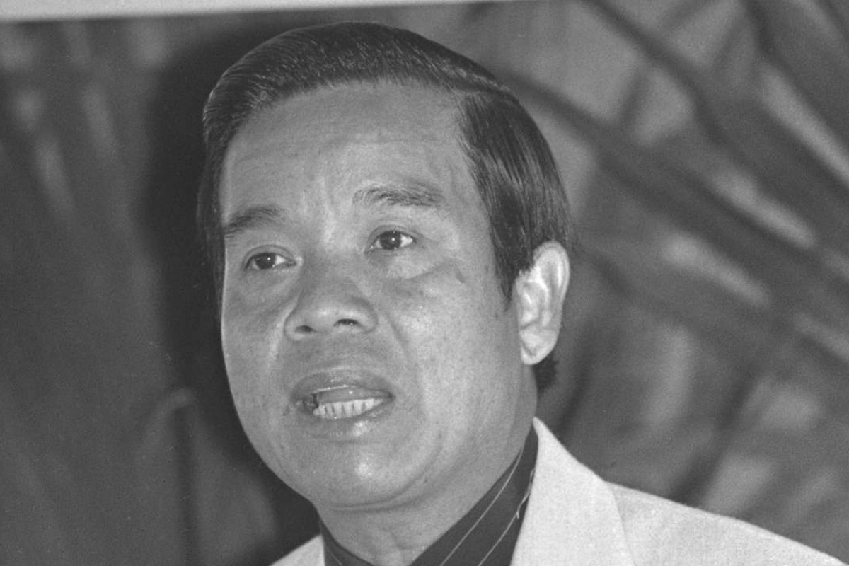 "Đế Vương Kim Hoàn" Chow Tai Fook
