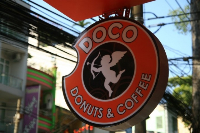 Thưởng thức 30 mùi vị mới lạ, hấp dẫn của bánh Doco Donuts chỉ với 50 ...