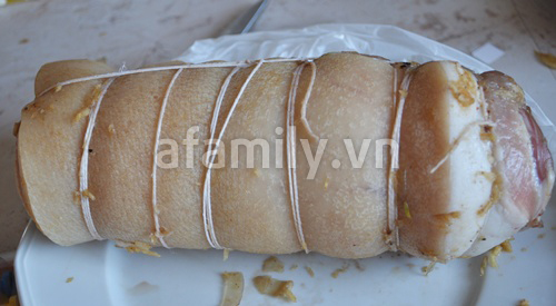 Cơm ngon với món thịt giò bó thơm lừng