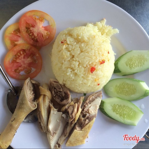 Ghé thăm quán gà ta "có tuổi" của gia đình Bảo Anh