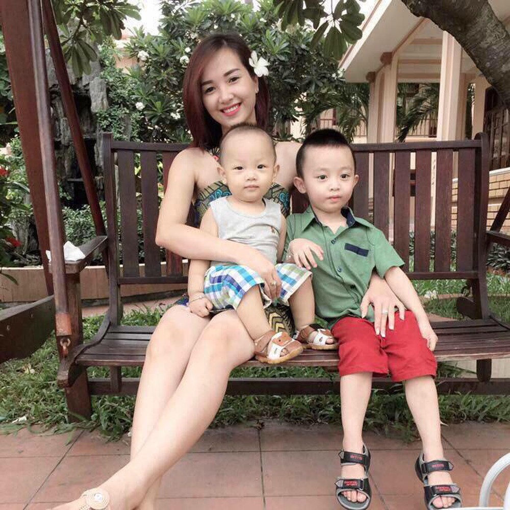 Single mom xinh đẹp kể về những ngày đi diễn kiệt sức để kiếm tiền, con ...