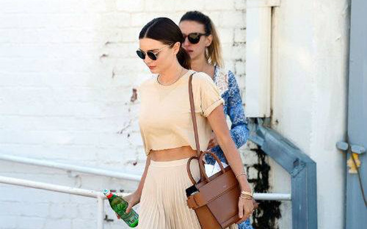Miranda Kerr duyên dáng xuất hiện giữa lùm xùm liên quan đến tỷ phú rửa ...