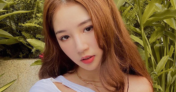 Amee bị tung clip nhạy cảm khi chơi đùa cùng hội bạn tại phòng ngủ