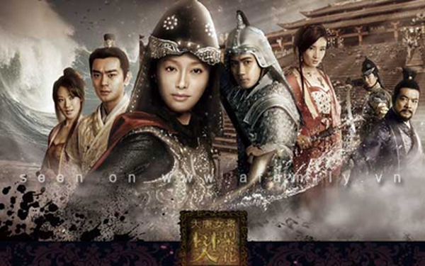 Nữ Tướng Phàn Lê Huê tung sách ảnh đẹp lung linh