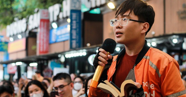 Cuộc sống mới của chàng shipper "bắn" tiếng Pháp với nhà văn Marc Levy ...