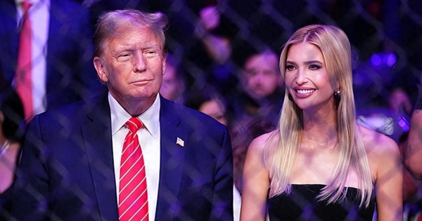 "Nữ thần" Ivanka Trump bất ngờ sánh vai ông Donald Trump sau thời gian ...