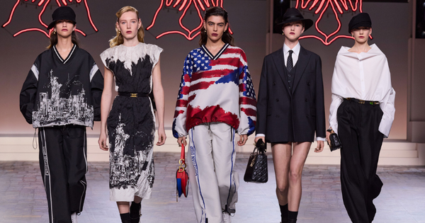 Review BST Dior Pre-Fall 2024: Chiếc áo "chợ" nhất xuất hiện giữa thế ...