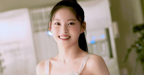 Mỹ nữ cơ bắp 18 tuổi khiến fan thét gào, body gì mà “nét” thế